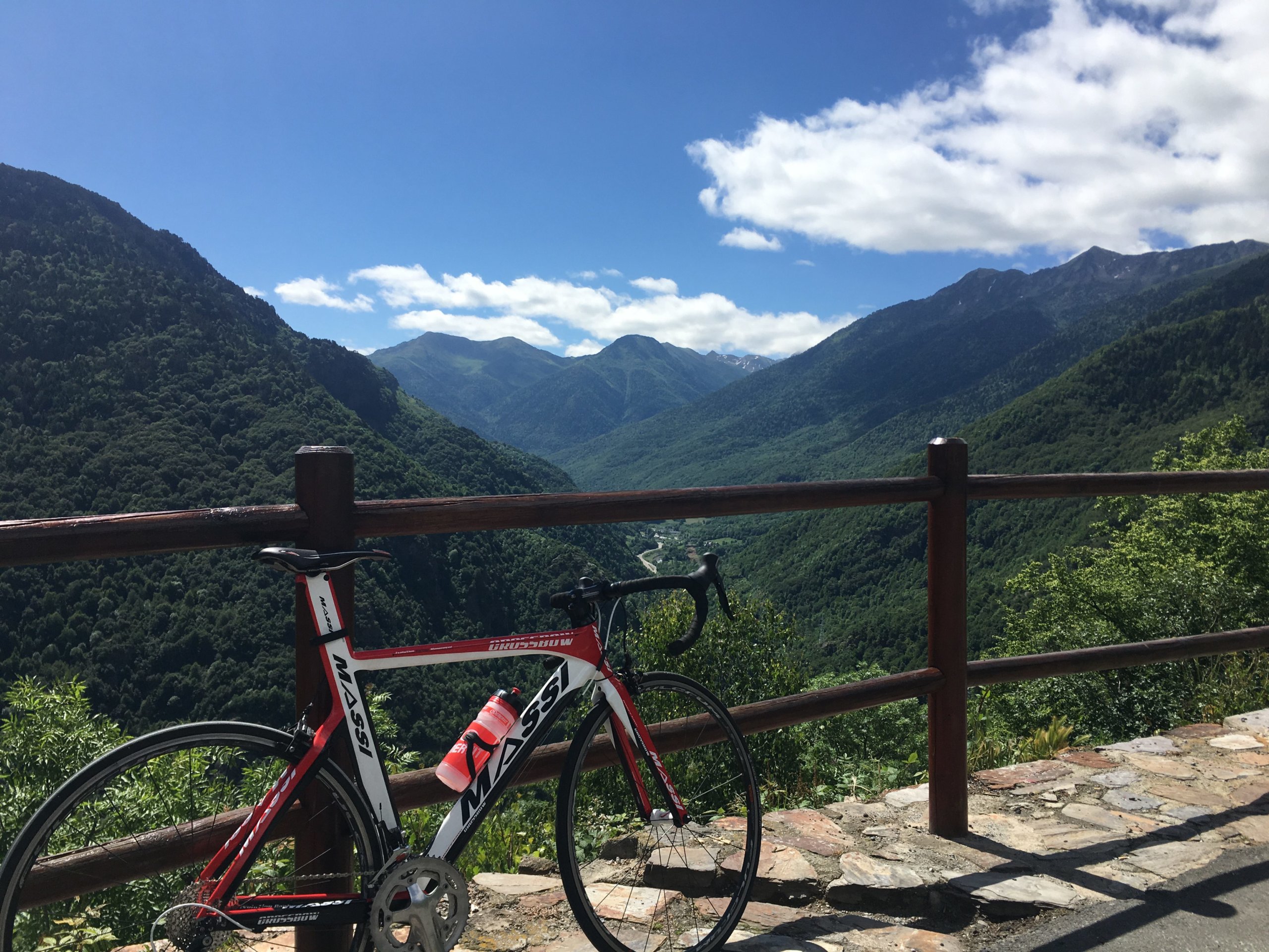 Catalonia: The Complete Guide for Adventure Lovers