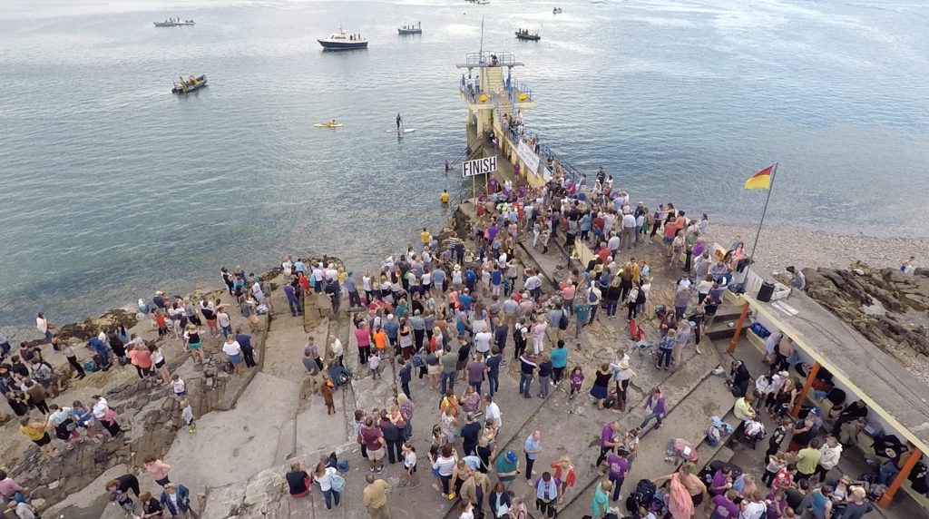 125 swimmers cross the bay for Cancer Care West | Outsider Magazine 125 swimmers cross the bay for Cancer Care West | Outsider Magazine